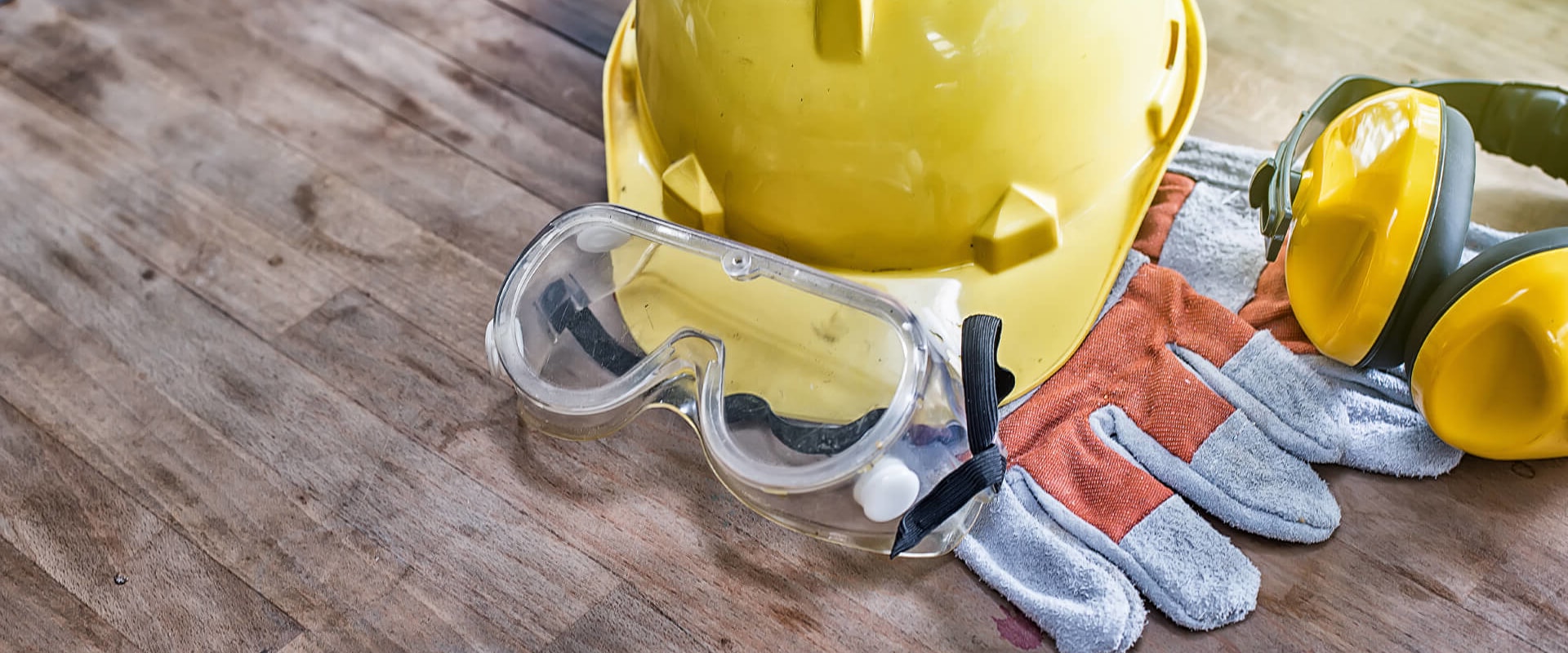 What ppe is used to protect your head from falling debris?
